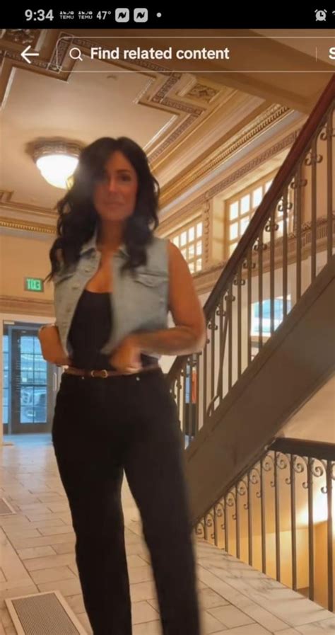 Tc Huck Same Outfit Same Day Wave On Stage With Eudy Make It Make Sense Shes R Im An Influencer