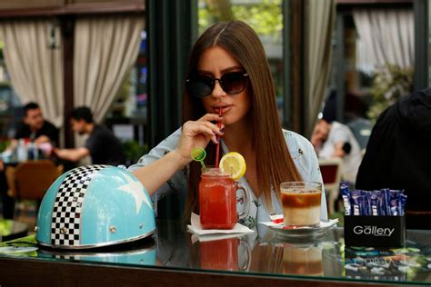 Почетна The Gallery