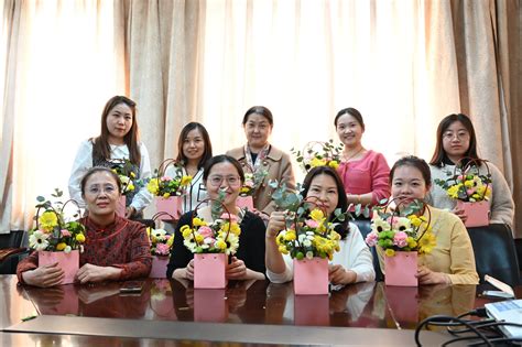 春风十里，芳华如你——党委学生工作部（学生处）举办“三八”妇女节插花活动 宁夏大学学生工作部