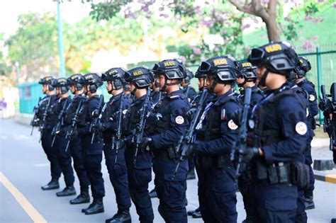 ឧត្តមសេនីយ៍ឯក រ័ត្ន ស្រ៊ាង ចុះដឹកនាំកម្លាំងអាវុធហត្ថរាជធានីភ្នំពេញដោយផ្ទាល់