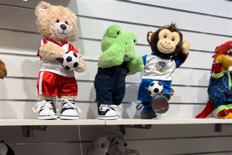 A Roma Ha Aperto Il Regno Dei Giocattoli Dove Crei Il Tuo Peluche Ecco