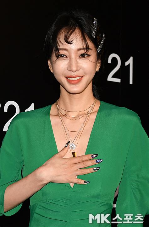 한예슬 사랑스러운 미소 Mk포토