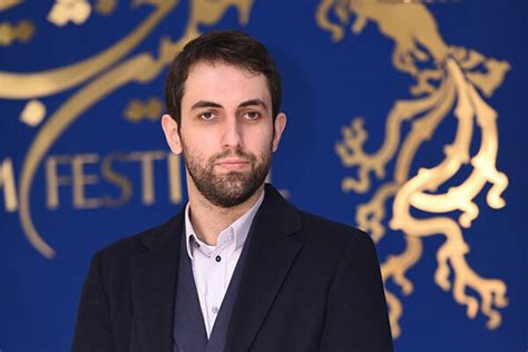 حاتمی‌کیا به جاده می‌زند روز جزیره مقصد تازه کارگردان فسیل