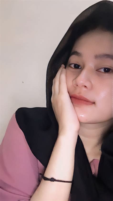 Pin Oleh Febri Di Simpan Cepat Sabuk Wanita Orang Cantik Seni Wanita