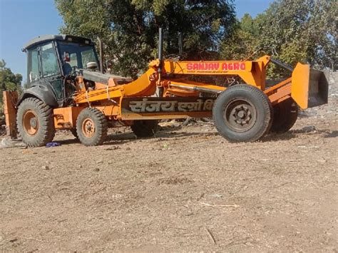 Jcb Fitted Grader Type Machinery Inr 460 Lakh 01 Unit By Sanjay