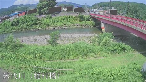 米代川水系 米代川 秋田県鹿角市堰根川原地先 稲村橋の現在の映像 全国・世界のライブカメラ