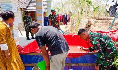 Kodim Bojonegoro Dropping Ribu Air Bersih Warga Kedungsari Dan Bakulan Temayang Indo Shinju