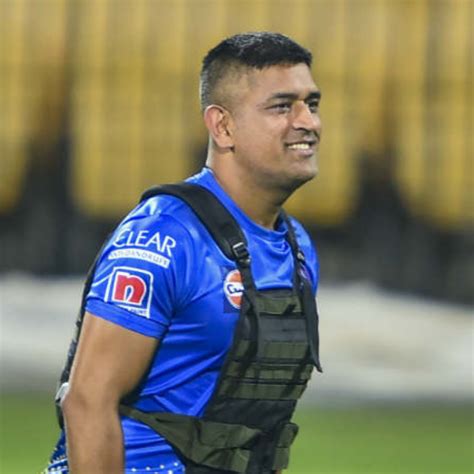 Ms Dhoni Back Hair Style Spacotin
