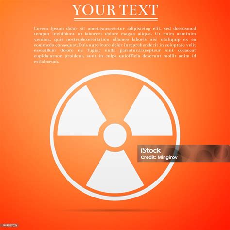 방사성 아이콘 오렌지 배경에 고립입니다 방사성 독성 기호입니다 방사선 위험 기호입니다 평면 디자인입니다 벡터 일러스트 레이 션 0명에 대한 스톡 벡터 아트 및 기타 이미지