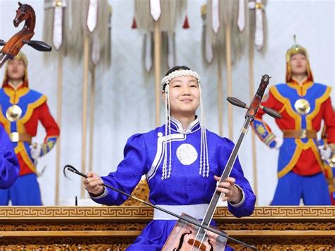 Морин хуурыг эрхэмлэн дээдэлж түгээн дэлгэрүүлэх тухай зарлиг гаргалаа