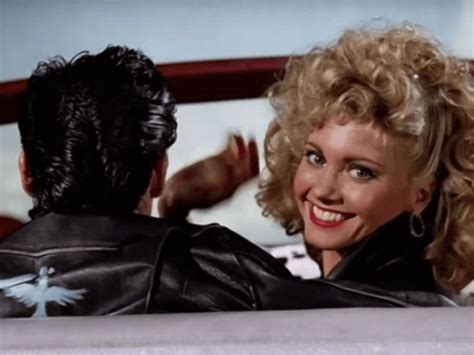 John Travolta Y Olivia Newton John Recrean Escena De Grease A 40 Años