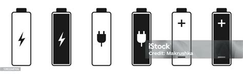 白色背景上的電池圖示輪廓和粗體電源符號能量標誌為黑色充電器電池蓄能器移動電池鹼性向量圖每股收益 10向量圖形及更多一組物體圖片 Istock