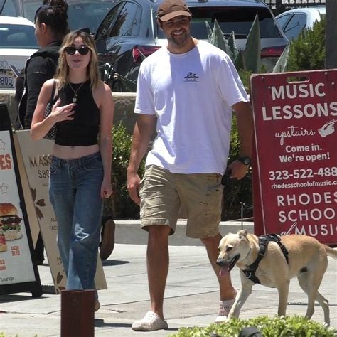 Noah Centineo Freundin 2024 Xo Kitty Start Handlung And Trailer Der