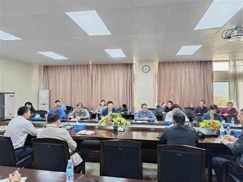 深化体教融合 落实以体育人：学校召开新学期体委工作会议 广东理工职业学院