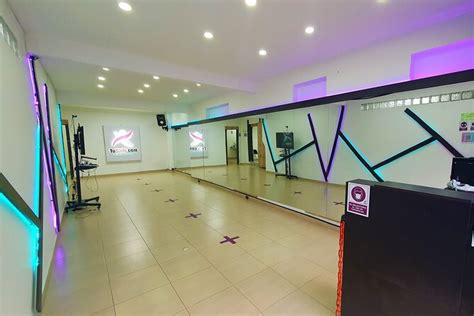 Group Dance Class In Bogotá