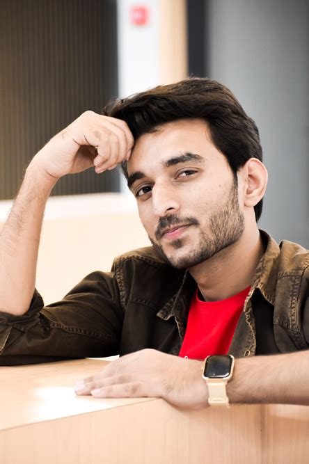 Know Some Interesting Things About Actor Mohsin Nawaz Hindustan Saga
