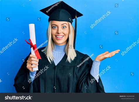 Mujer Graduandose Images Browse 131 223 Stock Photos Vectors Free