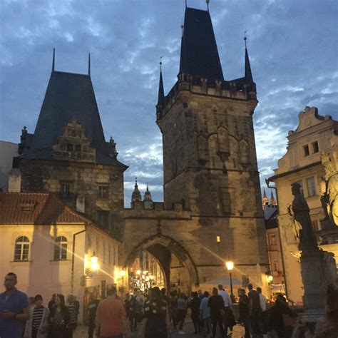 Prag Gezi Rehberi Gezgin Kız