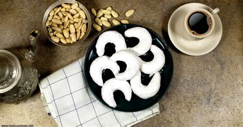 Easy Moroccan Kaab El Ghazal Recipe Gazelle Horns Moroccanfoode
