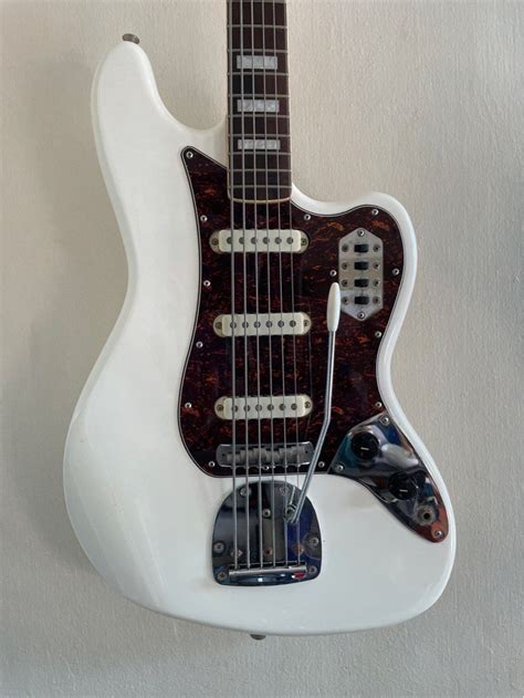 Squier Bass Vi Hobbies And Toys Music And Media Musical Instruments On