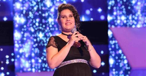 La Inspiradora Historia De Flor Álvarez La Participante Ciega De Canta