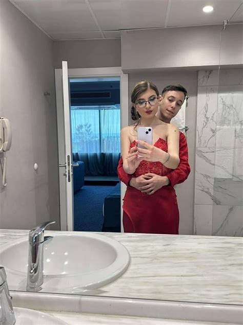 Доротея Стоянова Професионална гимназия по текстил и моден дизайн Варна Life Dir Bg