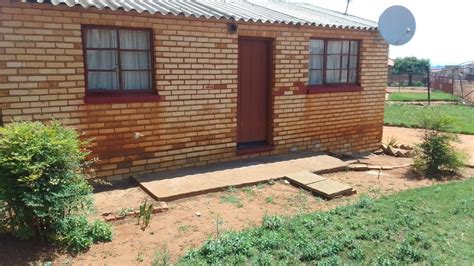 2 Bedroom House For Sale In Sebokeng Zone 14 P24 116697953