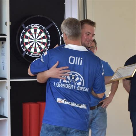 dart olli schubert als vereinsheld ausgezeichnet turn und sportverein lÜhnde von 1911 e v