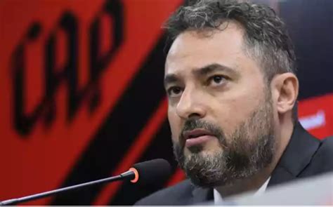 Vasco avança negociação para Alexandre Mattos ser o novo diretor de futebol