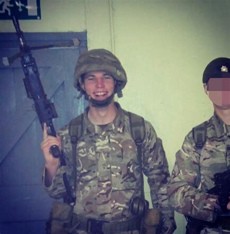 Велика Британія солдат