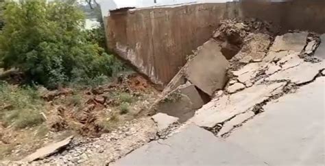 သဇင် မကြေးစည် သဇင် မကြေးစည် Added A New Photo