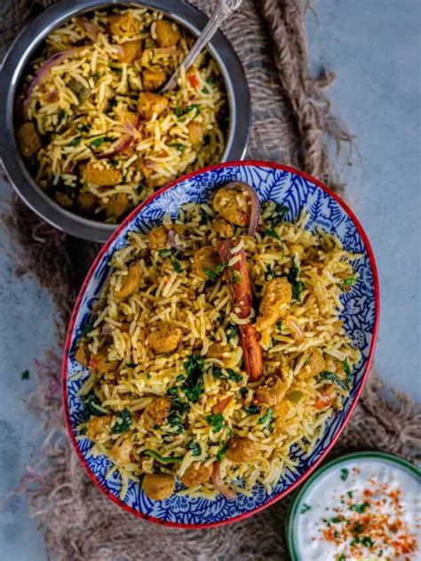 Soya Chunks Fried Rice कुछ हल्का खाने का मन हो तो घर पर बनाएं सोया चंक