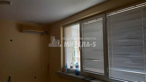 Офис под наем Офис 24 кв м Междинен етаж Магазини Офиси Кабинети Салони Център Русе