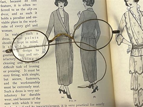 Antique Gold Wire Spectacles Oval Optical Eyeglasses Gem