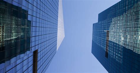 有关city Skyline 企业架构 低角度拍攝 办公园区 反射 商业中心 商业建筑 商業區 商業建築 垂直线 城市发展