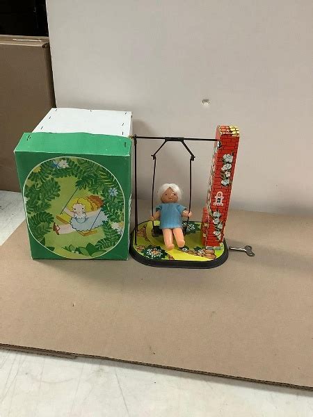 Vintage Kayejin Ussr Russian Wind Up Girl On Swing Tin Toy With Box And Key