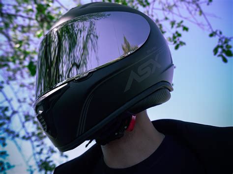 Como Escolher Capacete de Moto Seguro e Durável Confira