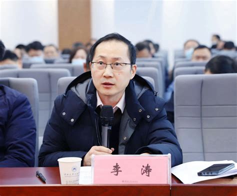 筑牢校园安全线！学校召开校园安全工作大会 湖北汽车工业学院新闻网