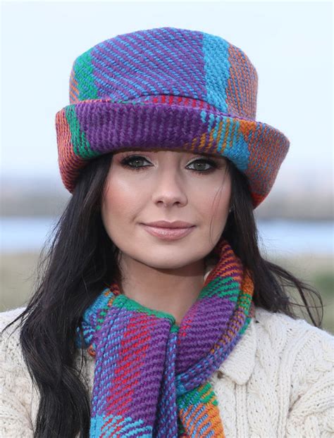 Wool Country Hat Galway Red Branigan Weavers