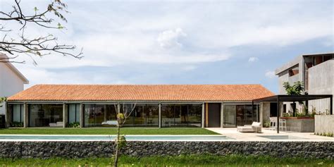 Dcpp Designs Low Lying Weekend Retreat At Mexican Country Club