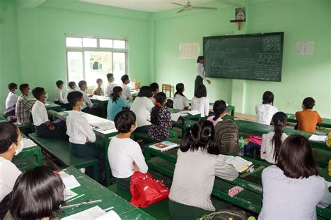 ဒက္ခိဏသီရိမြို့နယ်အတွင်းရှိ ၂၀၂၂ ၂၀၂၃ ပညာသင်နှစ် အခြေခံပညာကျောင်းမ