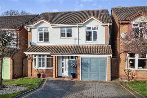 Moat Croft Sutton Coldfield B76 4 Bedroom Detached House For Sale