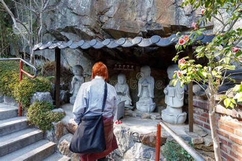 Tempio Della Spiaggia Di Yonggungsa Di Haedong A Busan Fotografia
