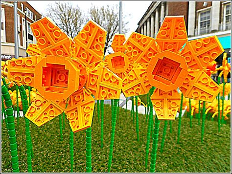 Lego Built Daffodil Display Close Up Shot Of These Da Flickr