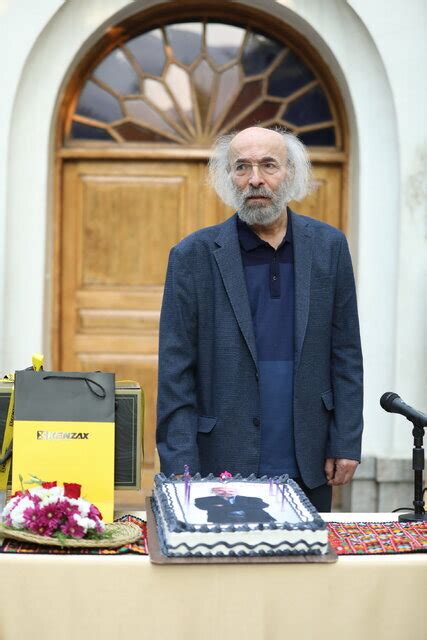 تغییر چهره بازیگران در جشن تولد ۷۳ سالگی آقای کارگردان رضا عطاران با