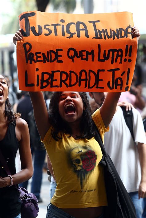 Fotos Protestos contra aumento da tarifa do transporte público pelo
