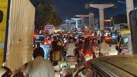 Traffic Congestion In Bengalurus Tech Corridor Costs 15 Bn Annually