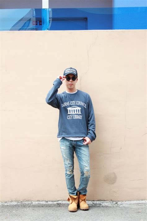 남자데일리룩 페이탈리즘 디스트로이드진과 랜프리 맨투맨 코디 네이버 블로그