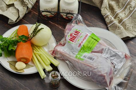 Голень индейки отварная — рецепт с фото пошагово. Как варить голень ...