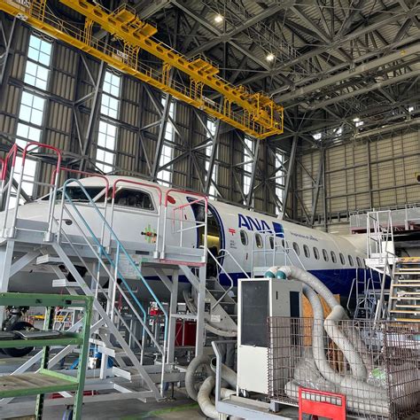Fmぎのわん 【mro Japanの 整備工場見学ツアーに潜入！🛩】 那覇空港の滑走路の向こう側にある会社